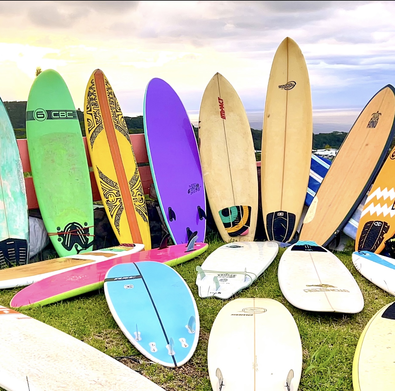 Ride together tahiti surfboard for rent - Surfy Nomads surf rental